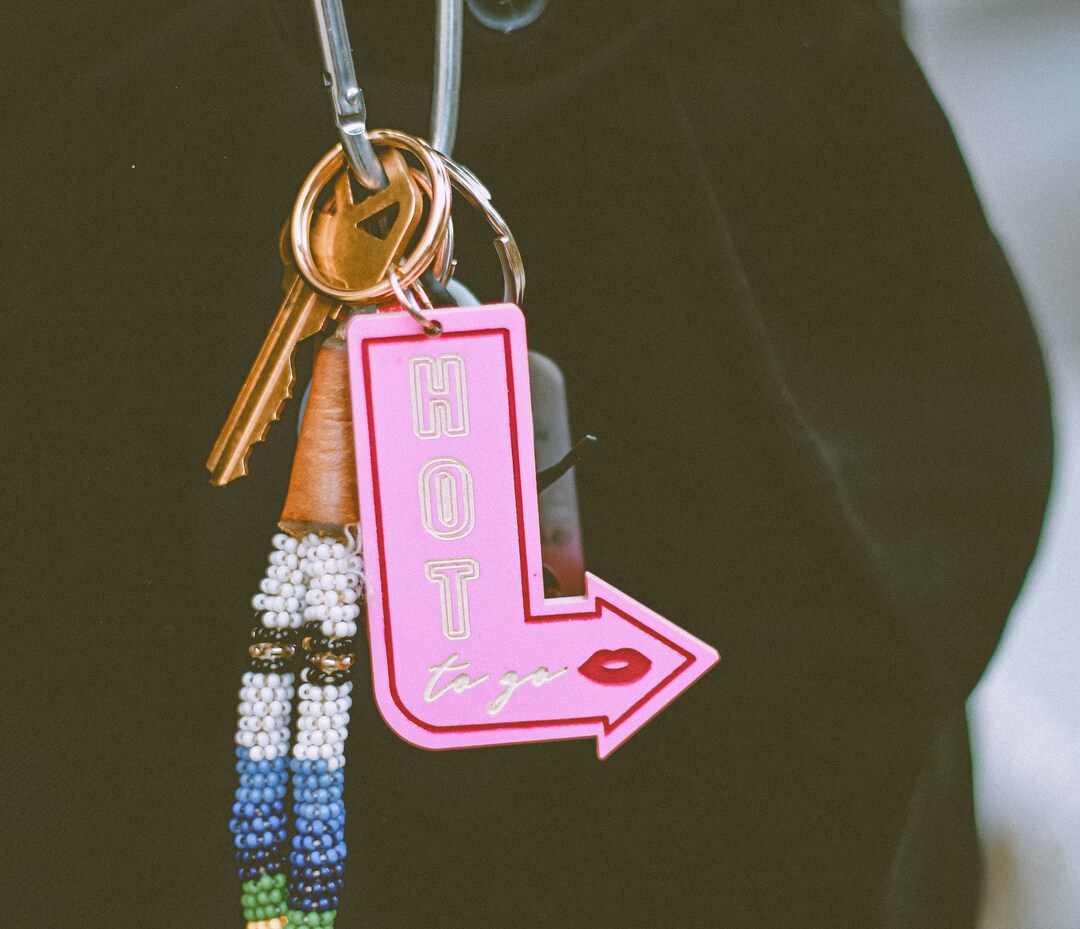 Hot to Go Neon Sign Acrylic Keychain- Chappell Roan Collection - Etsy