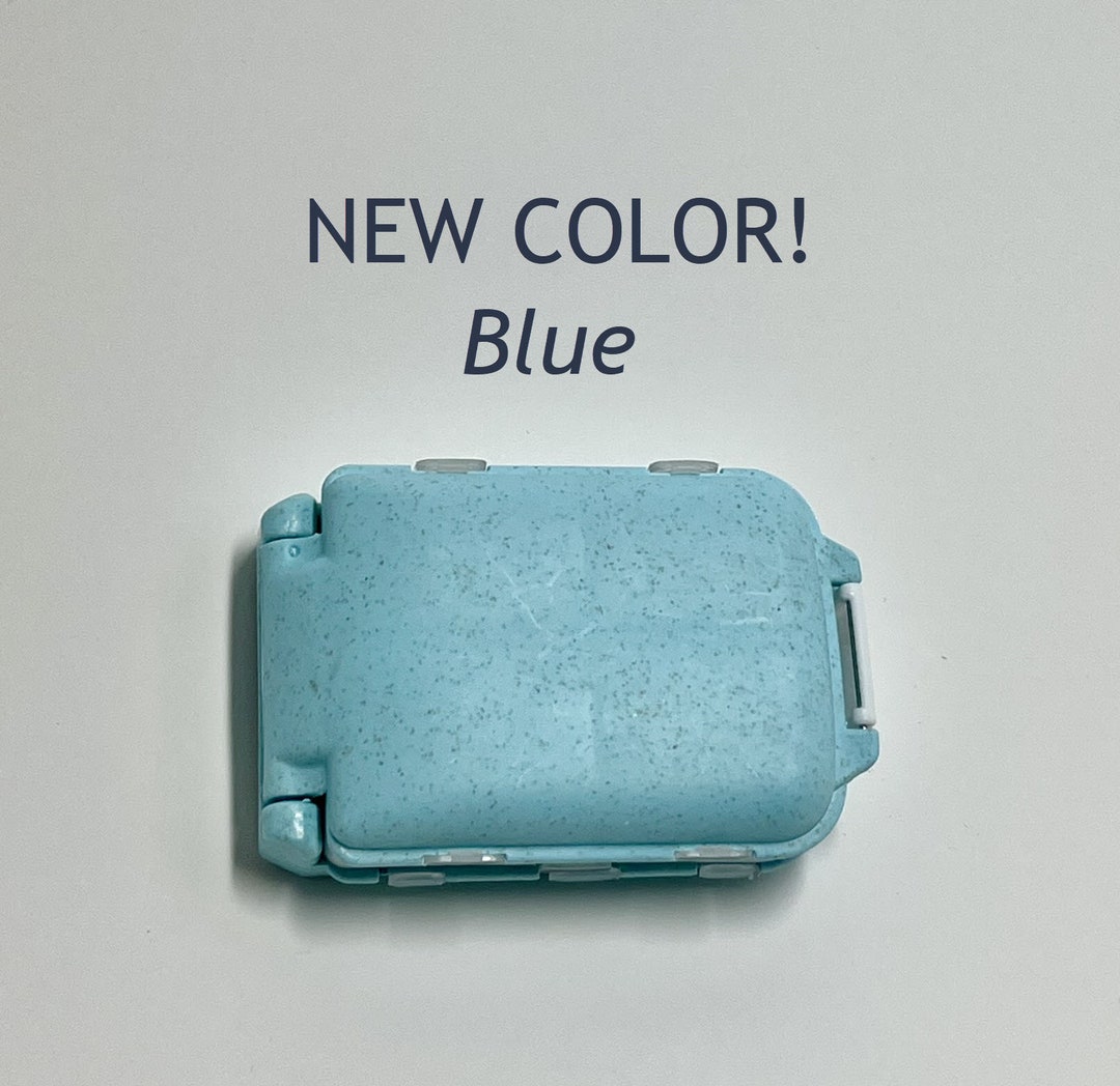 Blue Knitting Notions Case With 8 Compartments for Stitch Markers ...