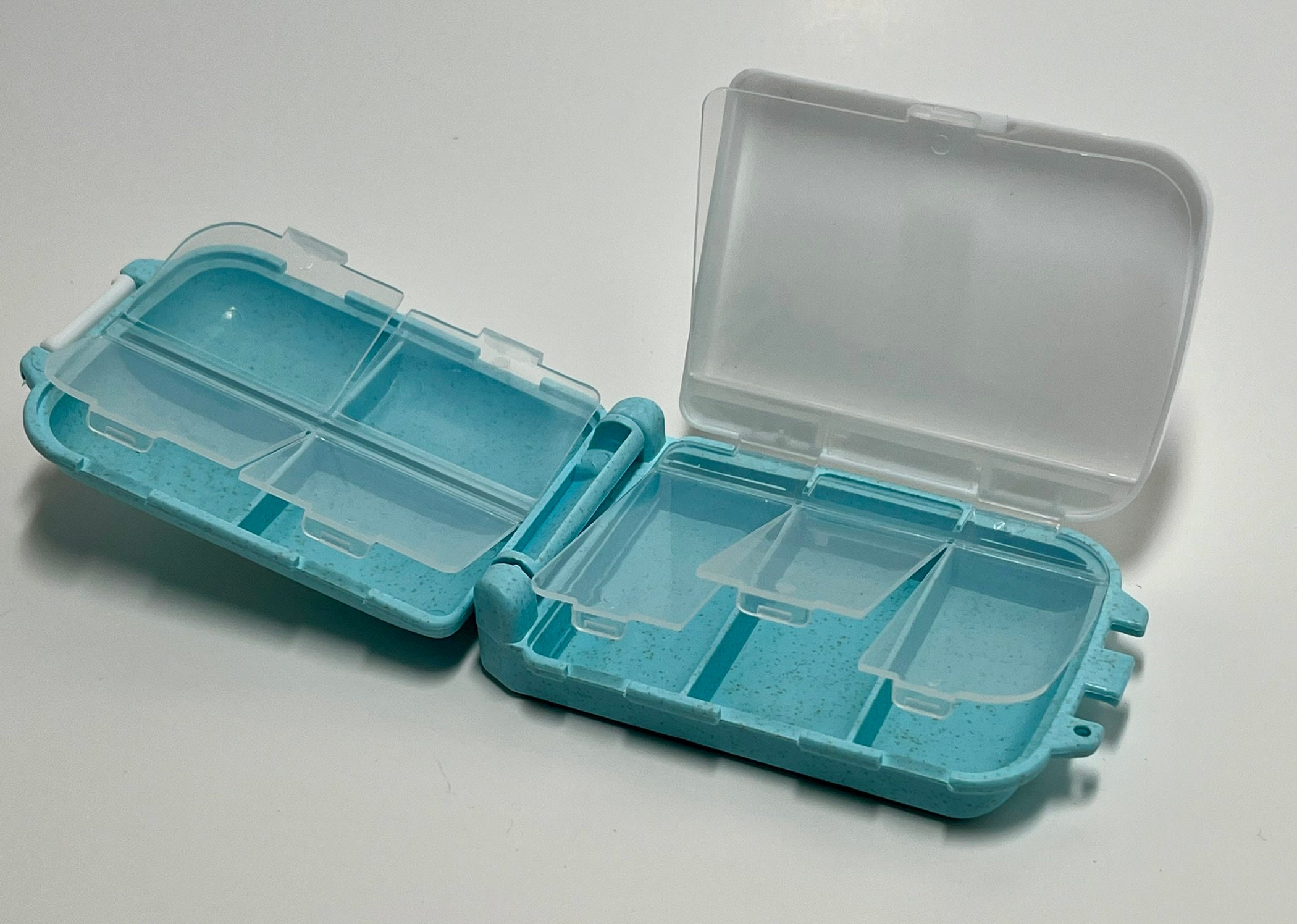 Blue Knitting Notions Case With 8 Compartments for Stitch Markers ...