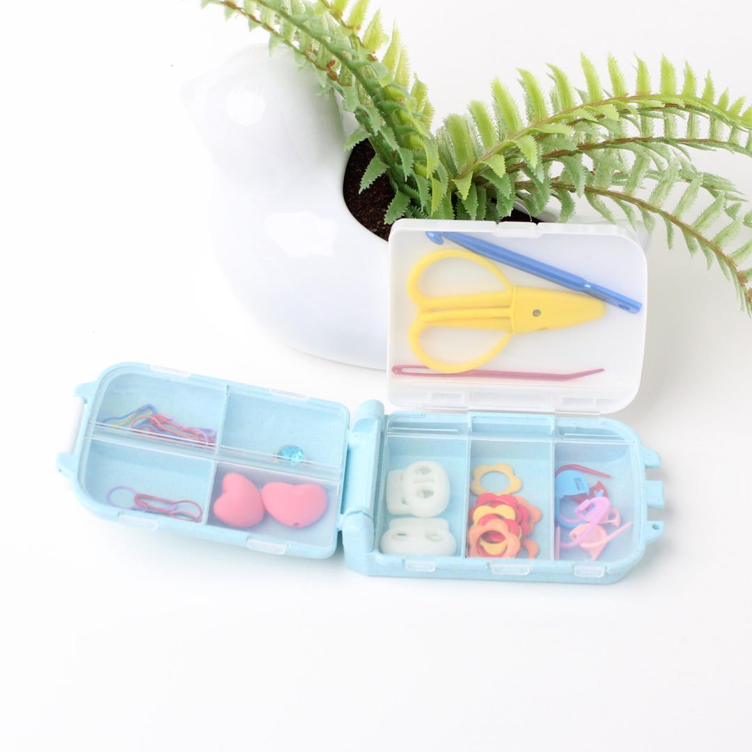Knitting Notions Case With 8 Compartments for Stitch Markers | Knitting ...