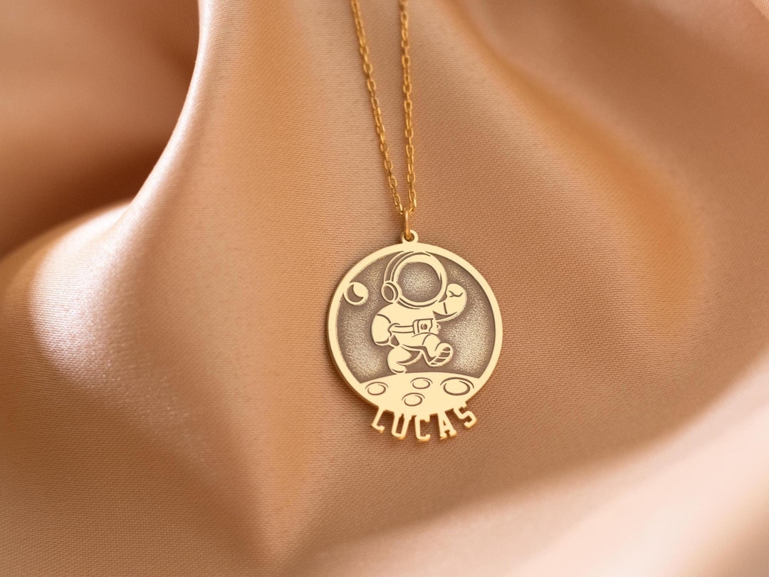14K Solid Gold Astronaut Necklace, Personalized Space Pendant, Spaceman ...