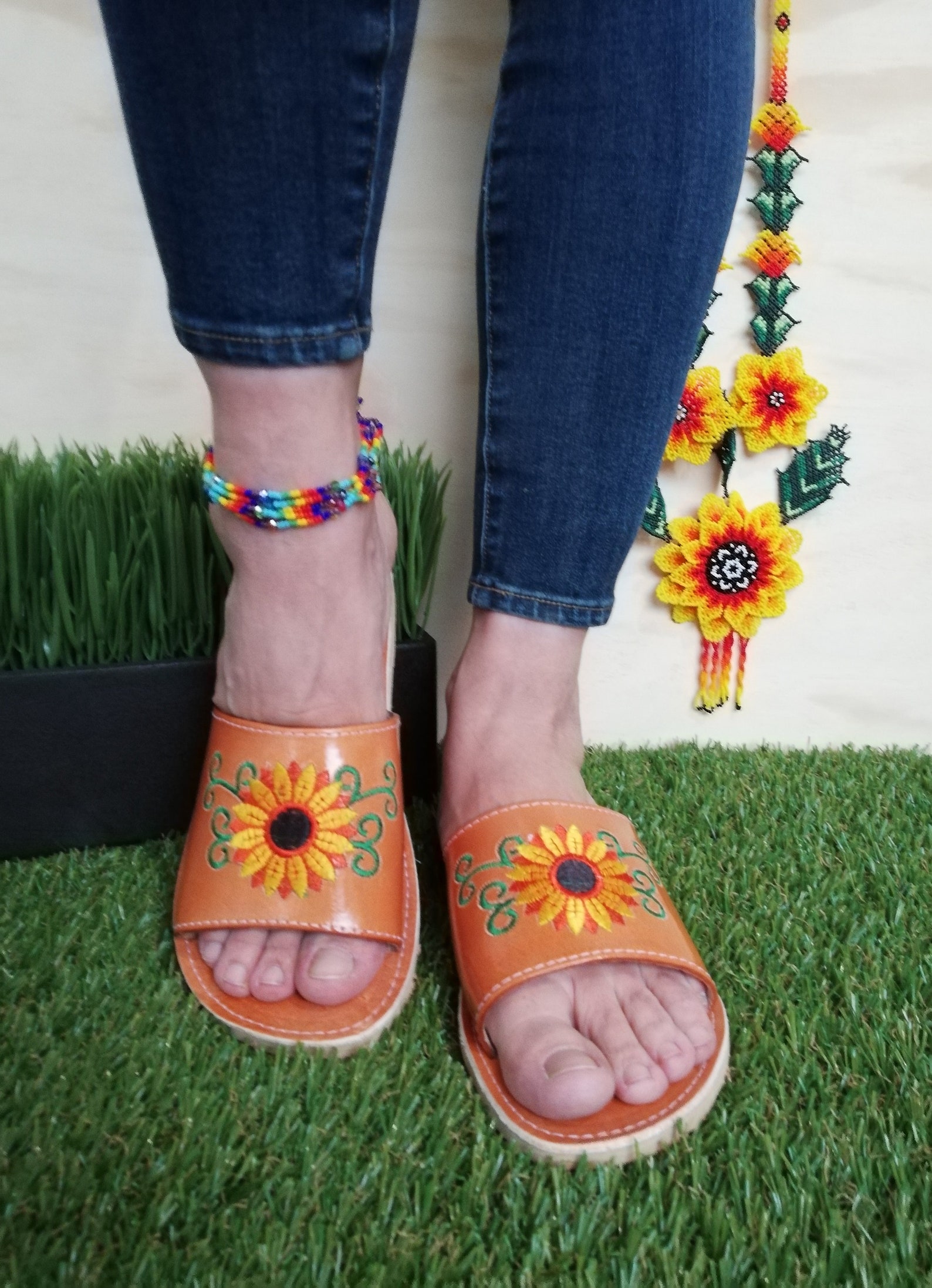 Leather Mexican Huarache Sandals - Boho Hippy Embroidered Flower Women ...