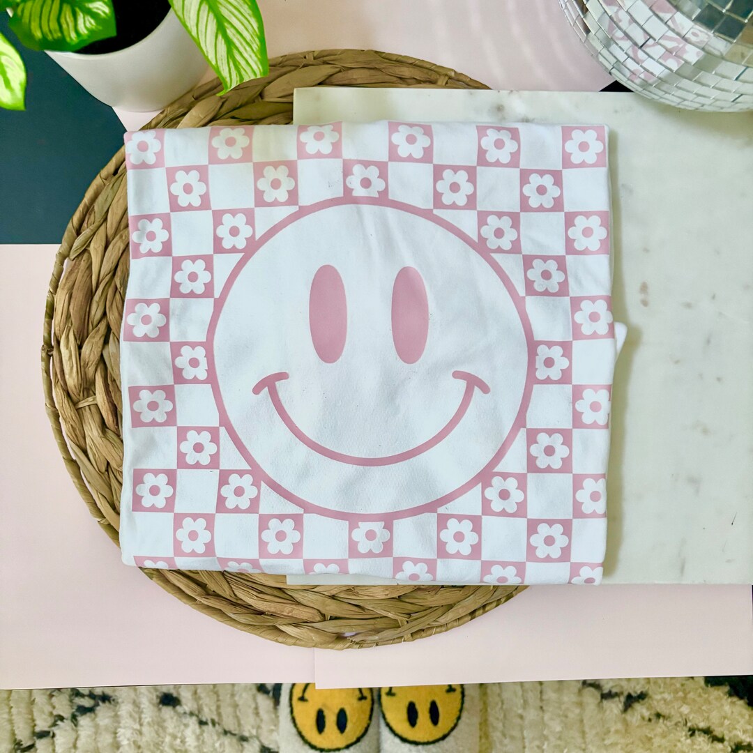 Smiley Face Shirt, Happy Face Shirt, Smiley Tee, Retro Shirt, Aesthetic ...