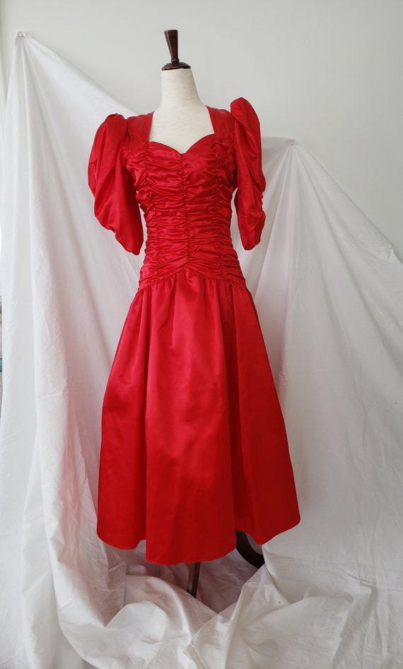 Red Prom Dress, Vintage 1990’s Size 7-8 - Gem