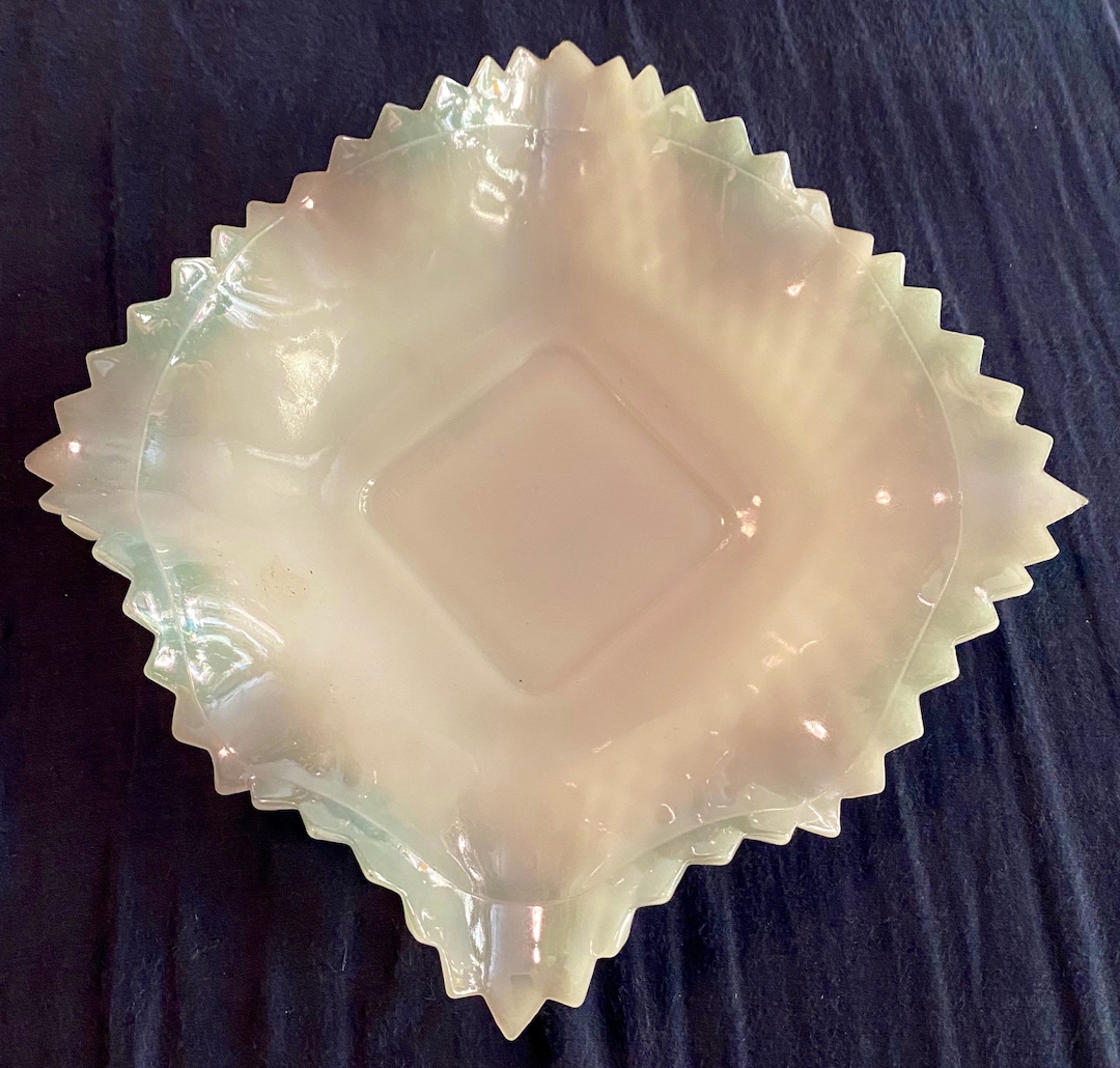 Vintage Milk Glass Diamond Point Ruffled Edge 7 Inch Dish With Light ...