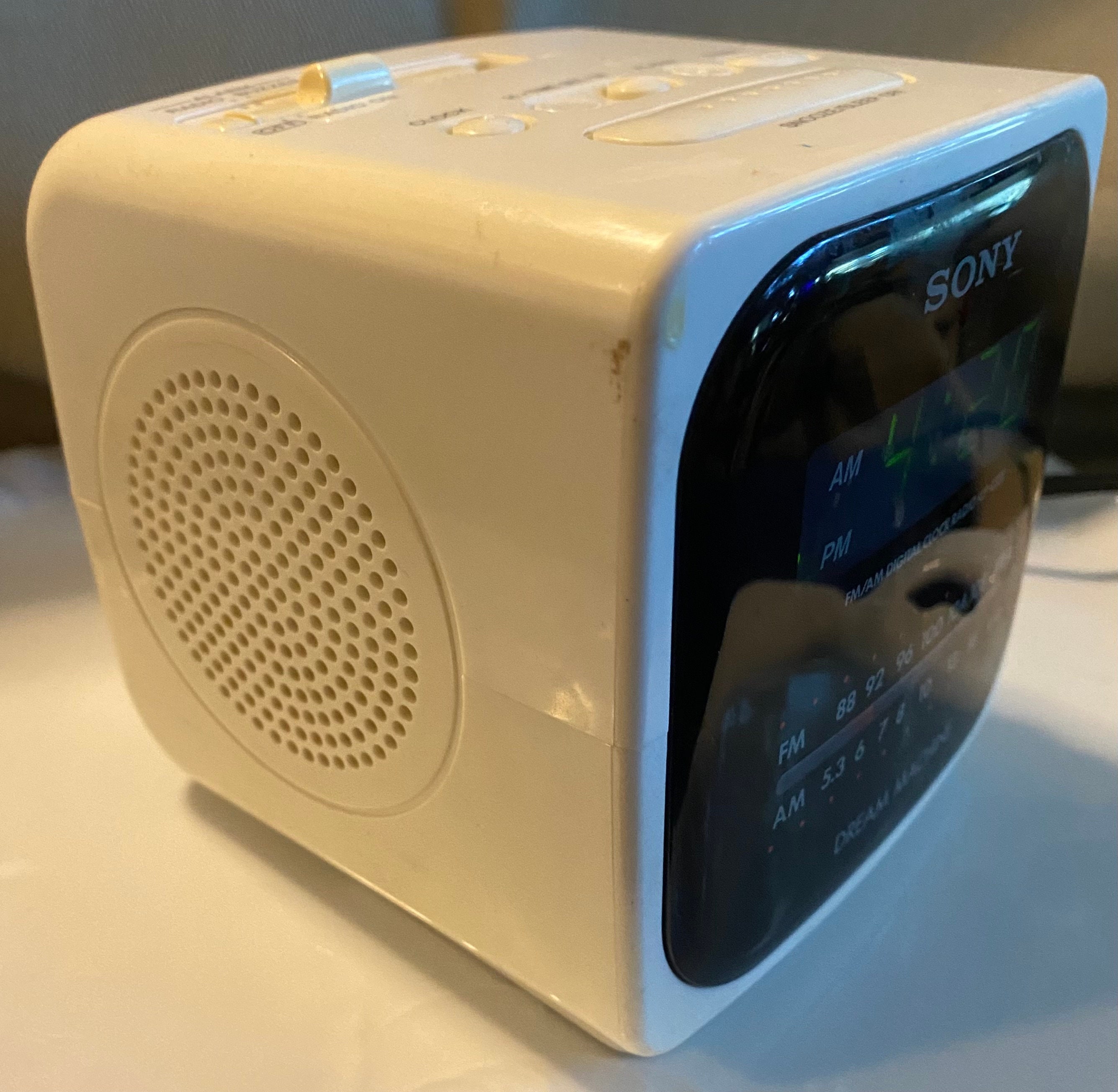 Vintage Sony Dream Machine AM/FM Radio Digital Alarm Clock Model ICF ...