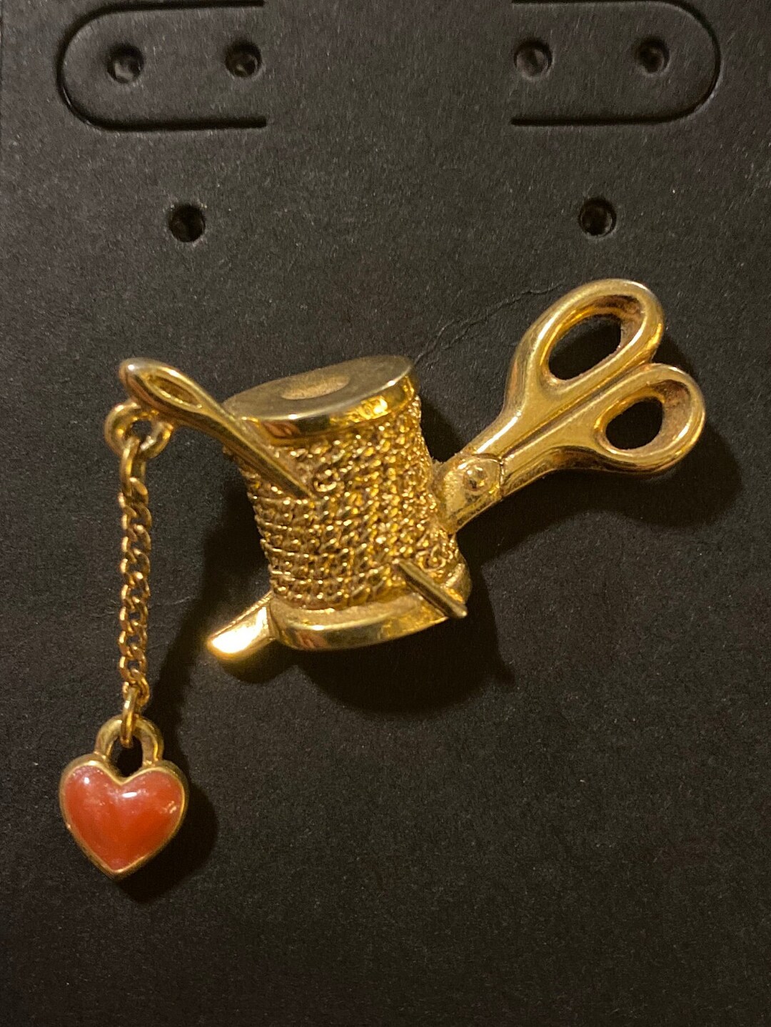 Vintage Avon Gold Tone Quilters Are My Favorite People Lapel Pin - Etsy