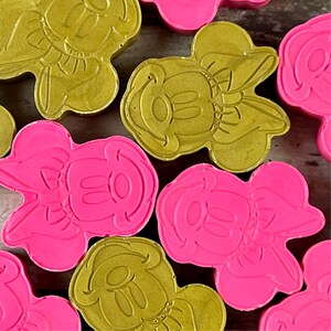 Minnie Mouse Shaped Crayons Ideal Party Favors & Gifts for Kids - Etsy