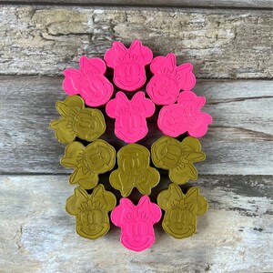 Minnie Mouse Shaped Crayons Ideal Party Favors & Gifts for Kids - Etsy