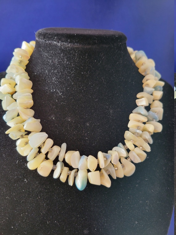 Vintage Midcentury Coro Layered Dimensional MOP Flora… - Gem