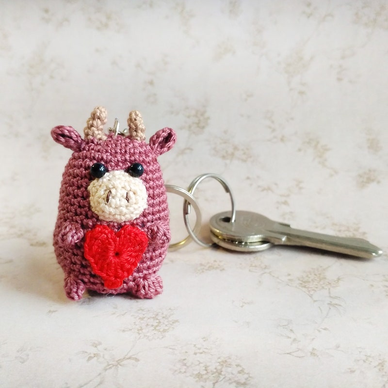 Bull Keychain - Etsy