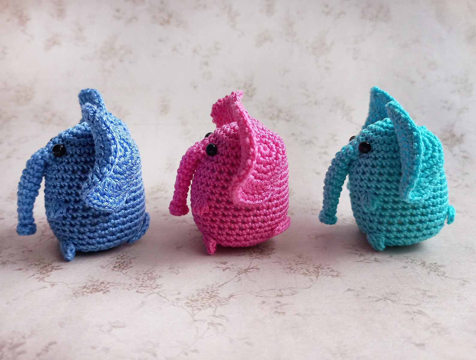 Crochet Elephant Pattern Keychain - Cute Amigurumi Desk Decor - Easy ...