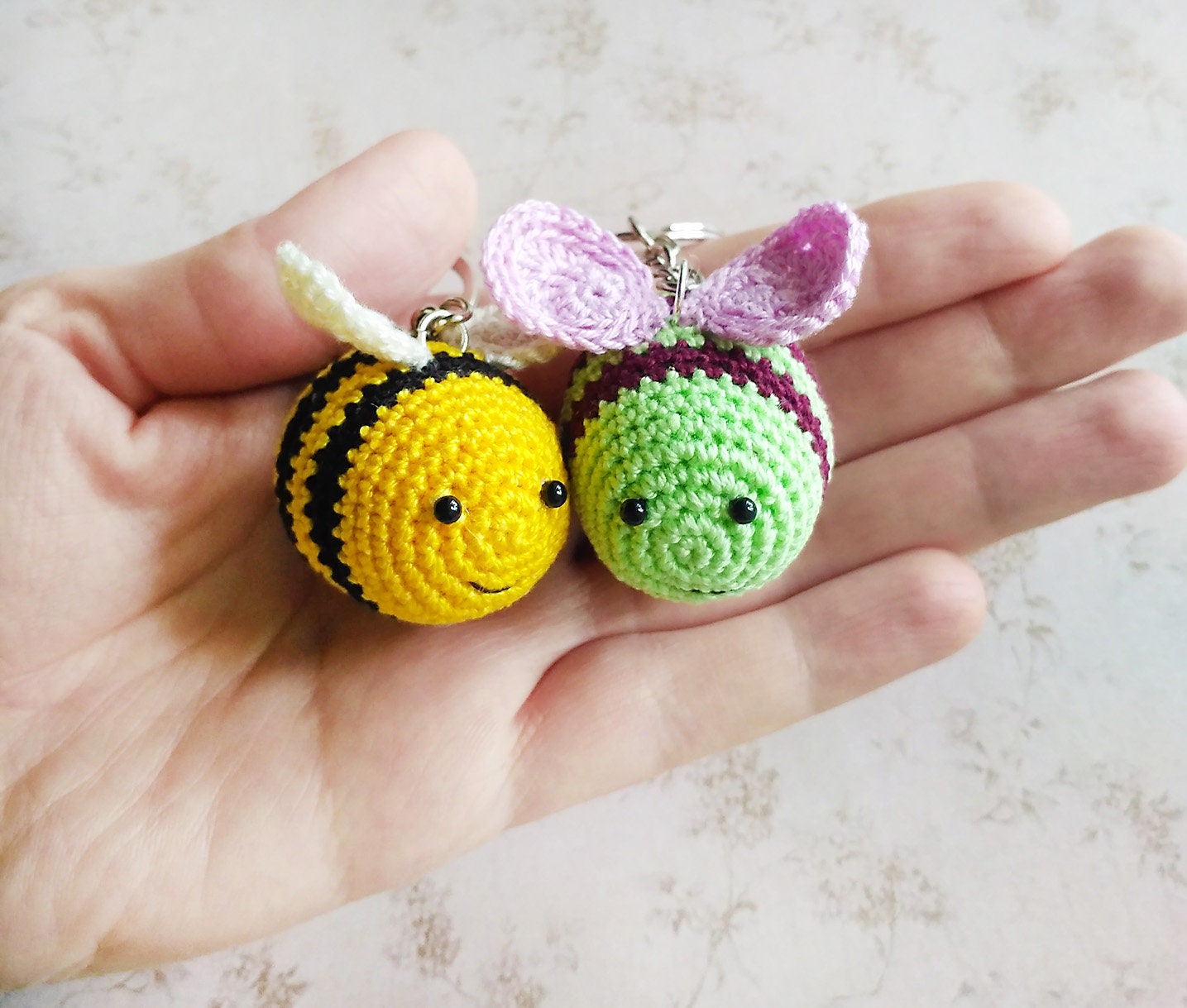 Crochet Pattern Bee Amigurumi, Honey Bumble Bee, Cute Keychain DIY ...