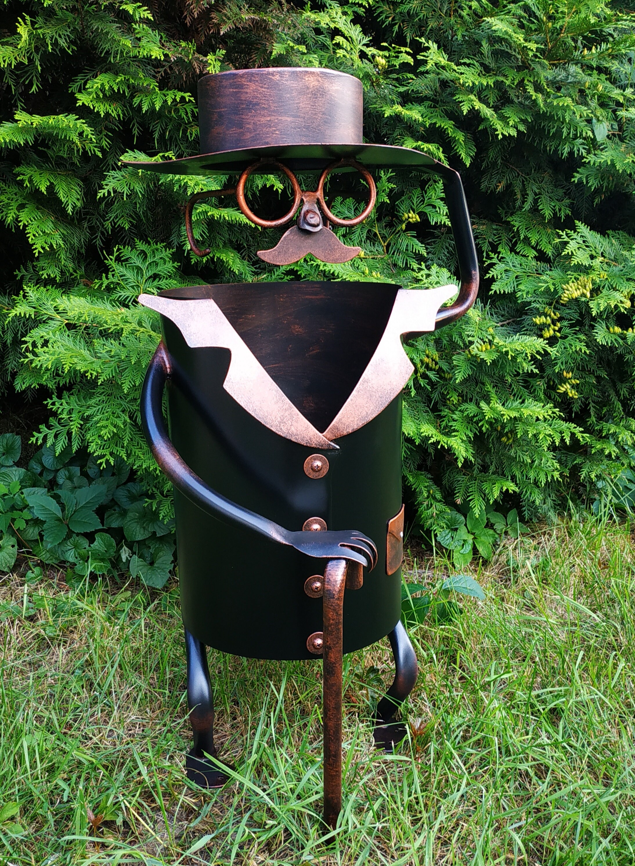 Waste Bin Trash Can Trash Bin Garden Sculpture, Garbage Can, Garden ...