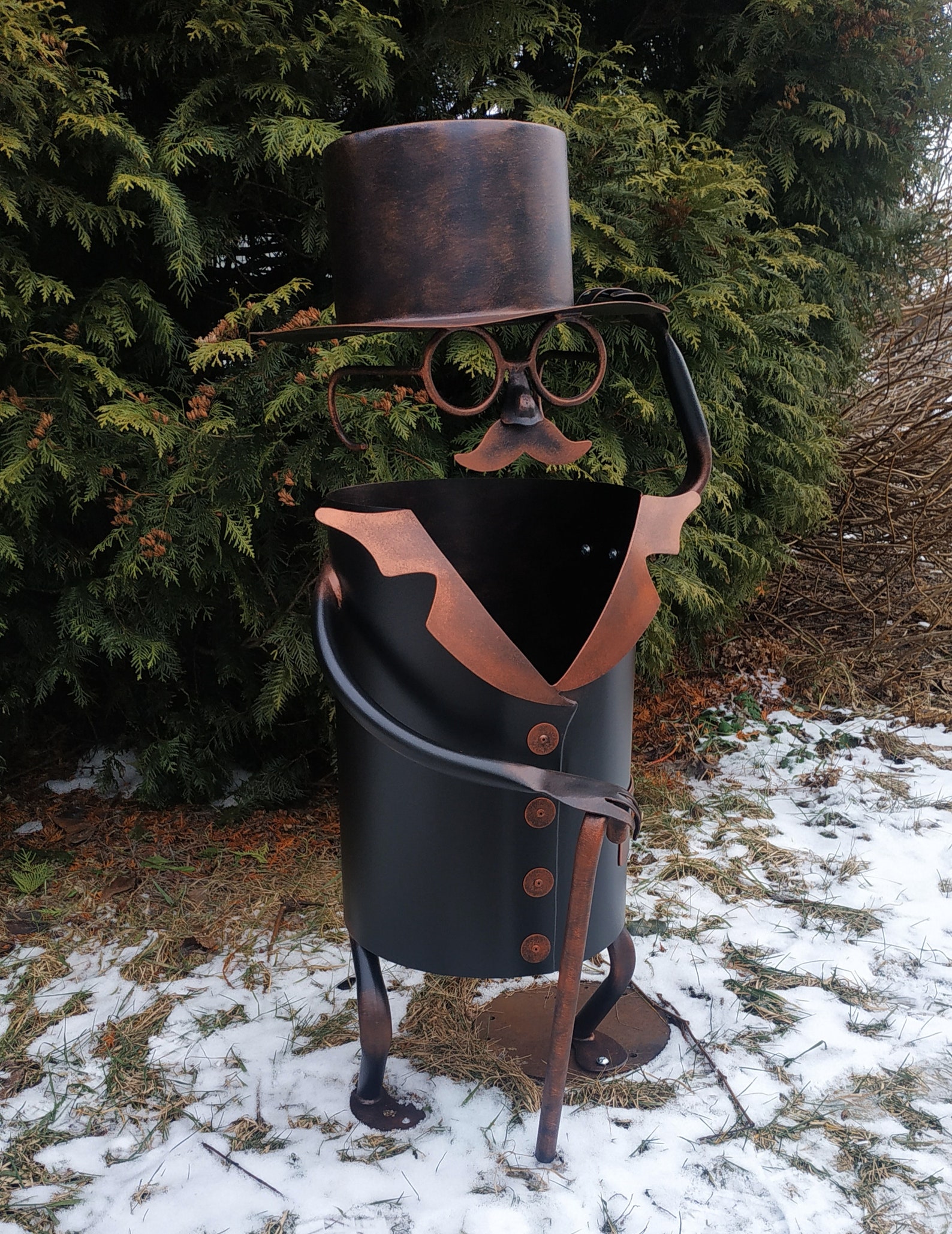 Waste Bin Trash Can Trash Bin Garden Sculpture, Garbage Can, Garden ...