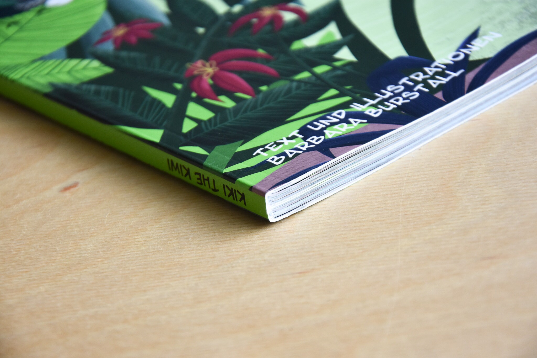 Childrens Book With Kiwi Bird "kiki the Kiwi / Kiki Der Kiwi ...
