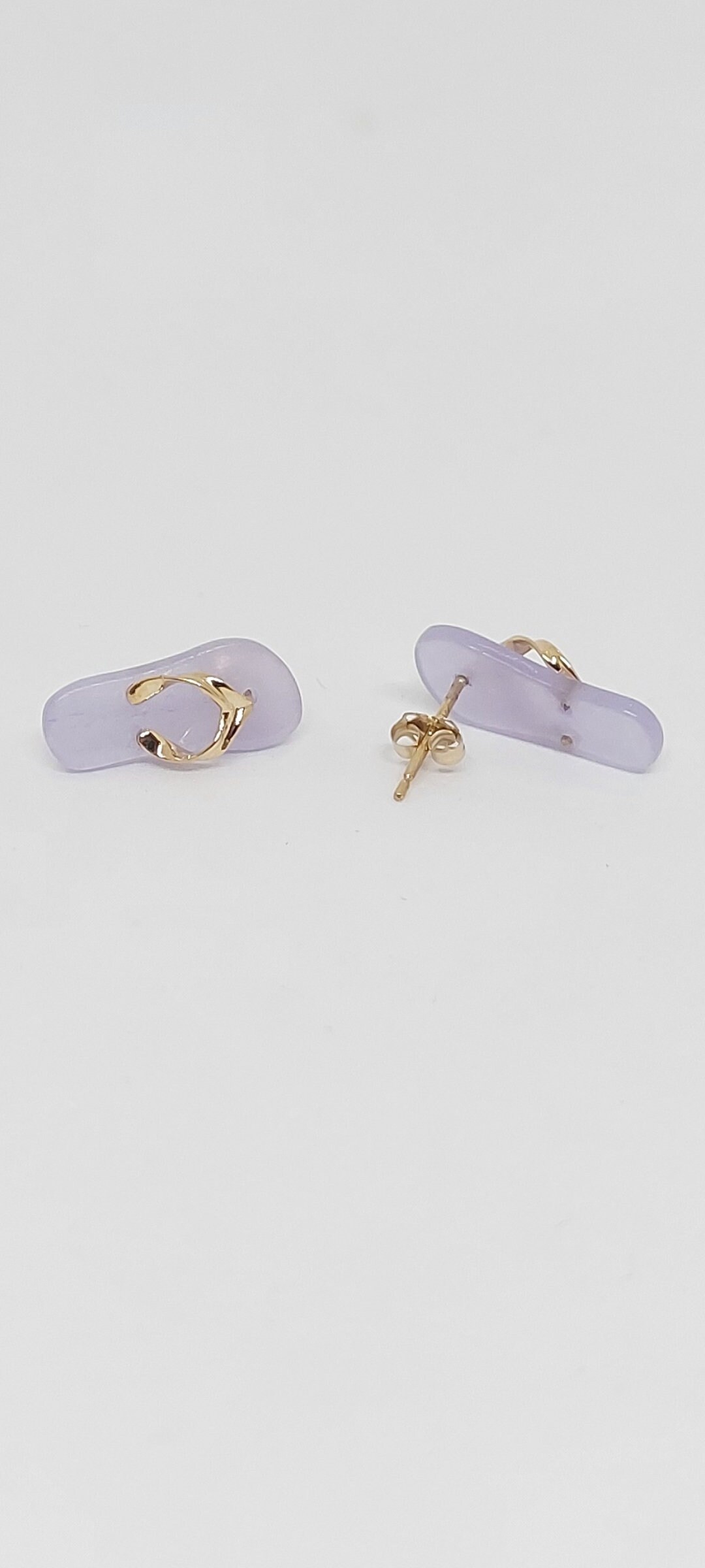 LAVENDER Jade Sandal 14K Yellow Gold Stud Earrings. Sandal Beach ...