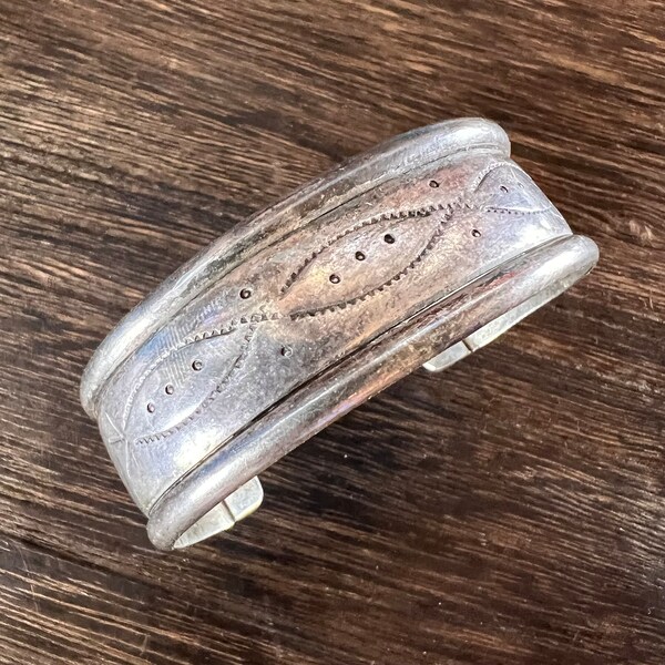 Native American Cuff - Etsy