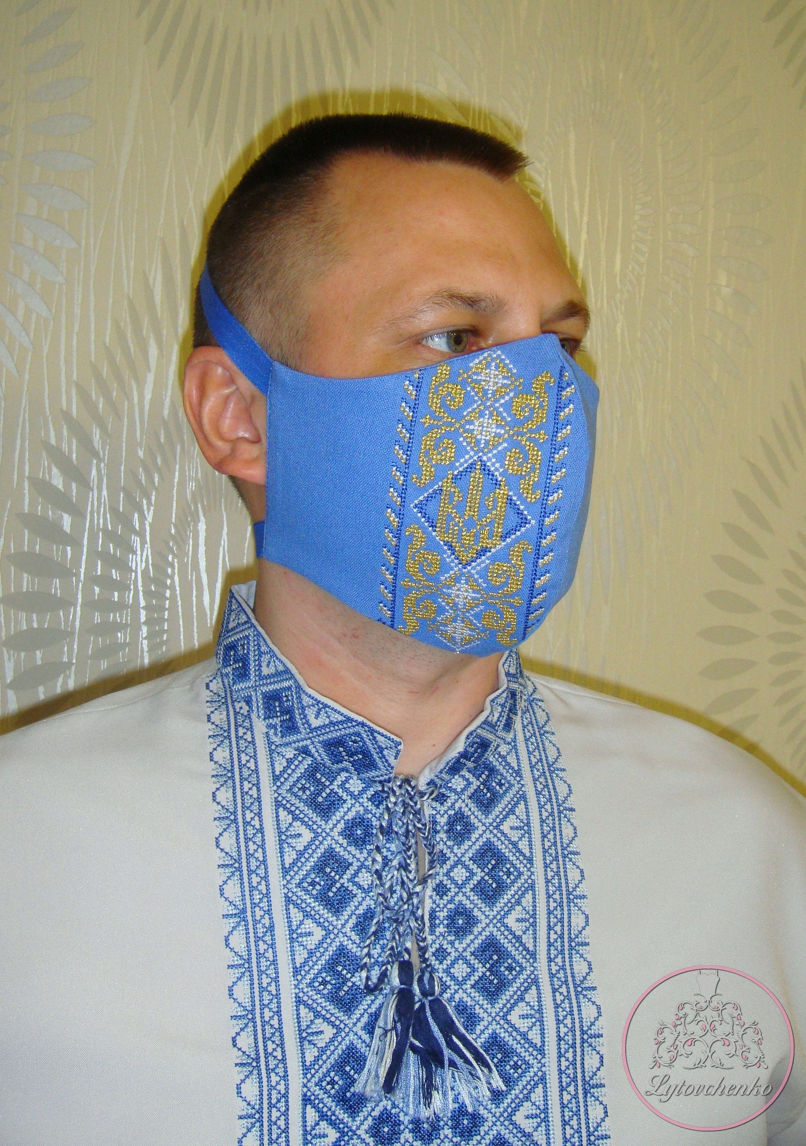 Ukrainian Linen Face Mask With Embroidered Ukrainian Tryzub for a Man ...