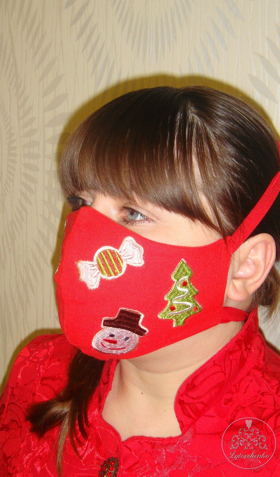 Embroidered Red Linen Face Mask for Christmas Holidays. Washable ...