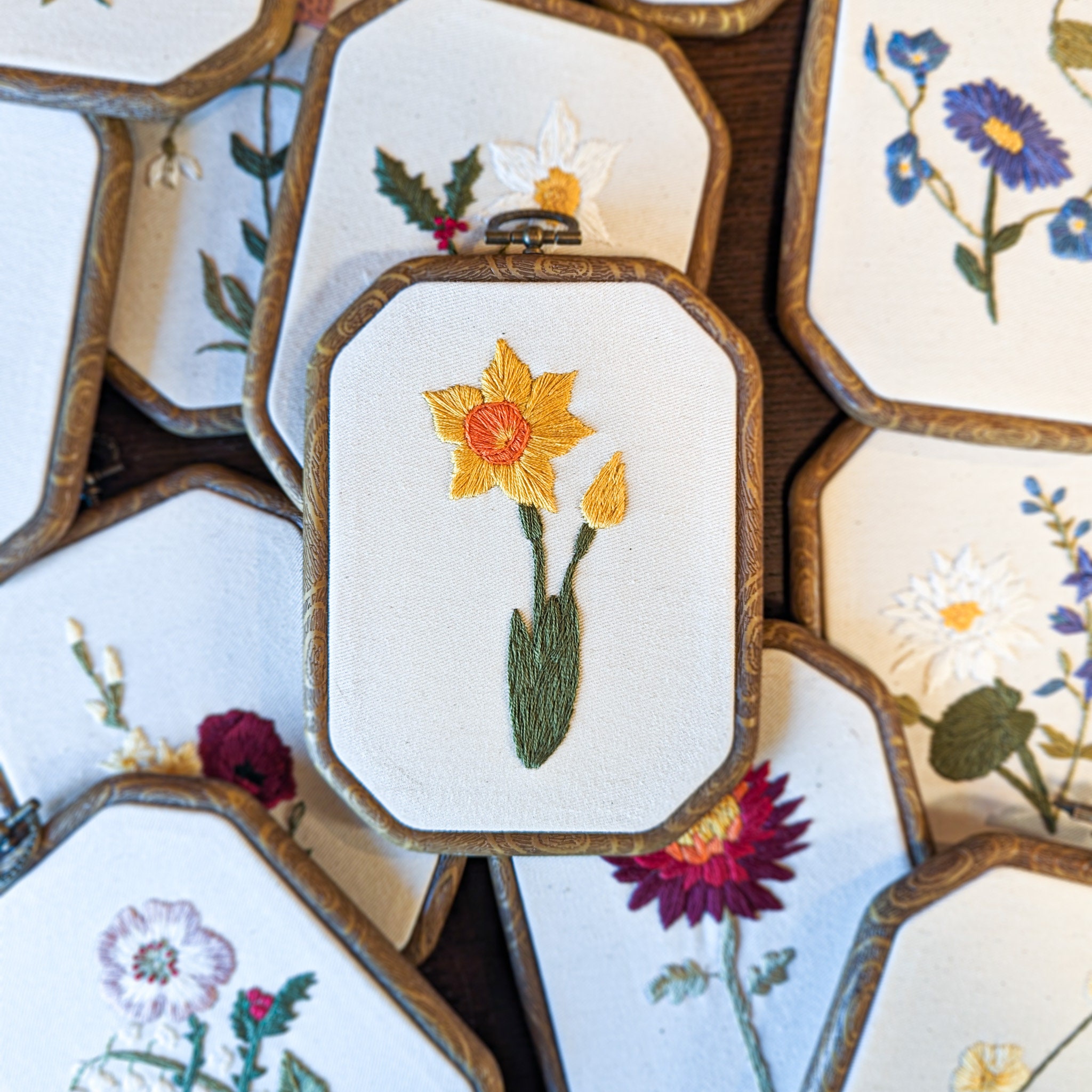 March (daffodil) Birth Flower Embroidery Pattern - Digital Download PDF ...