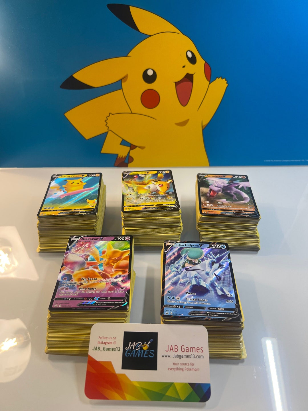 Huge Pokemon Card Lot (200+ Cards) Guaranteed 2 Ultra Rare V or Ex!! - Etsy