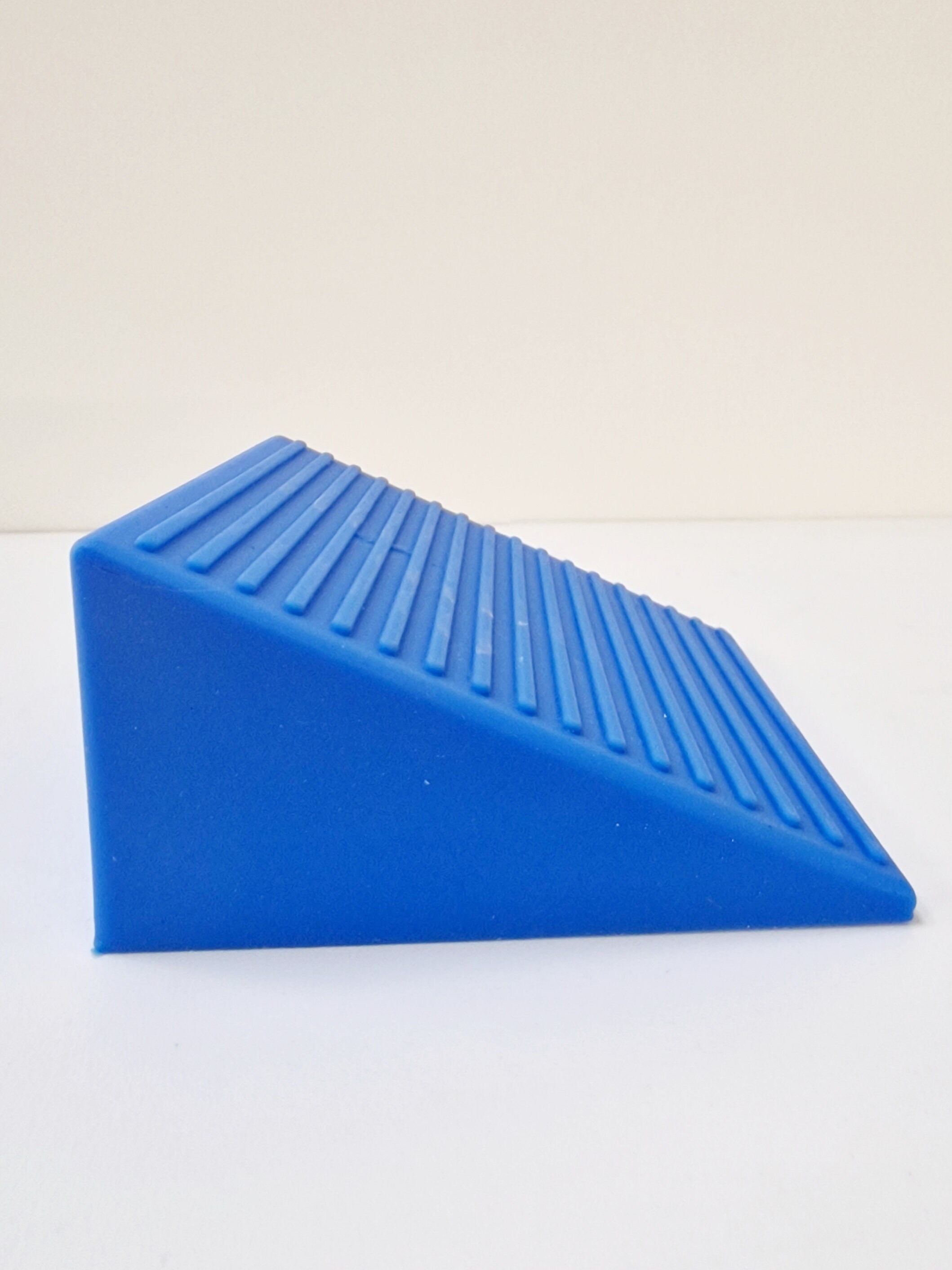 Silicone Stone Wedge/ Artstone Support - Etsy