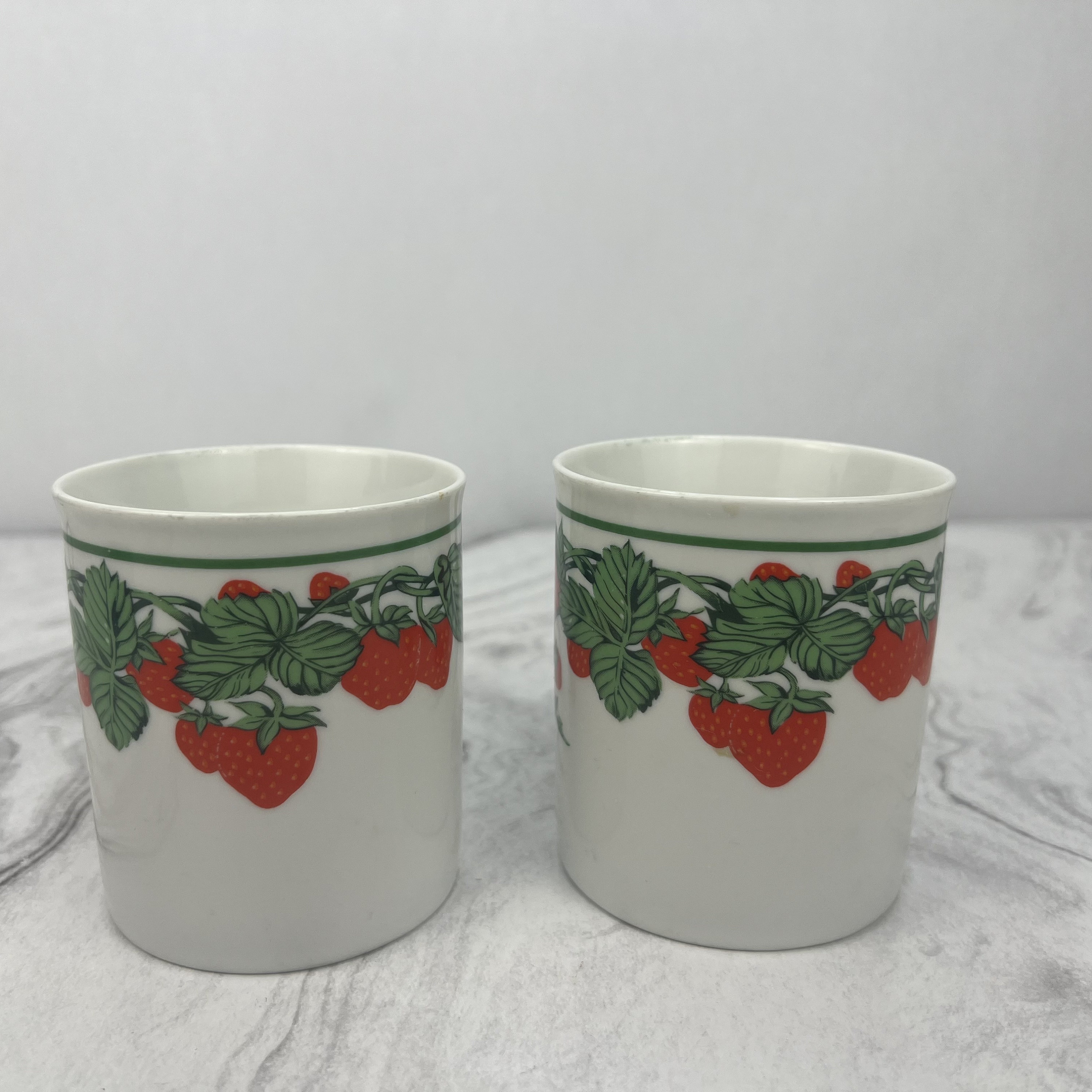 Set of Two Vintage Curzon Strawberry Mugs - Etsy