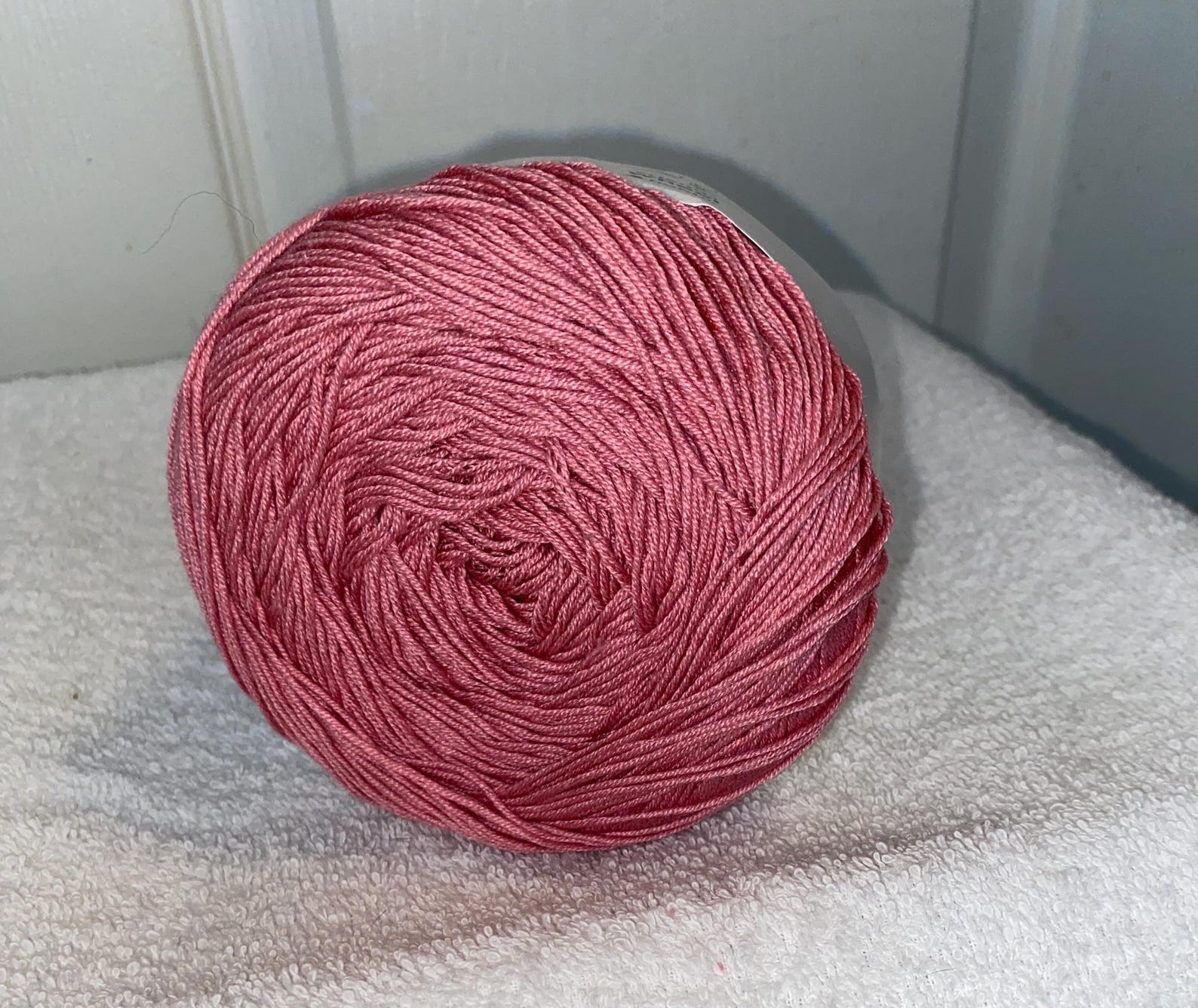 Hobbii Brand Friends Wheel Yarn, Color: Pink Berry Smoothie (54) - Etsy