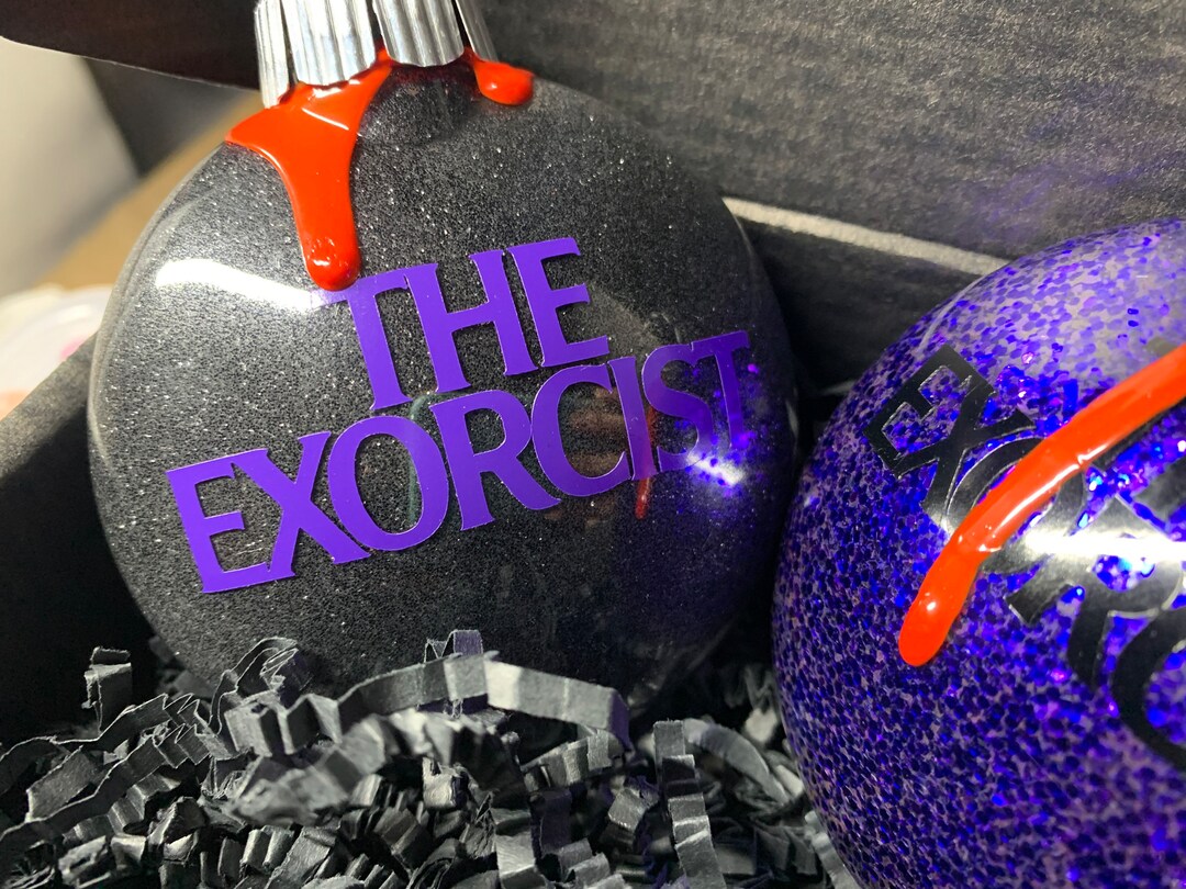 Horror Disc Ornaments - the Exorcist / Regan Macneil - Etsy