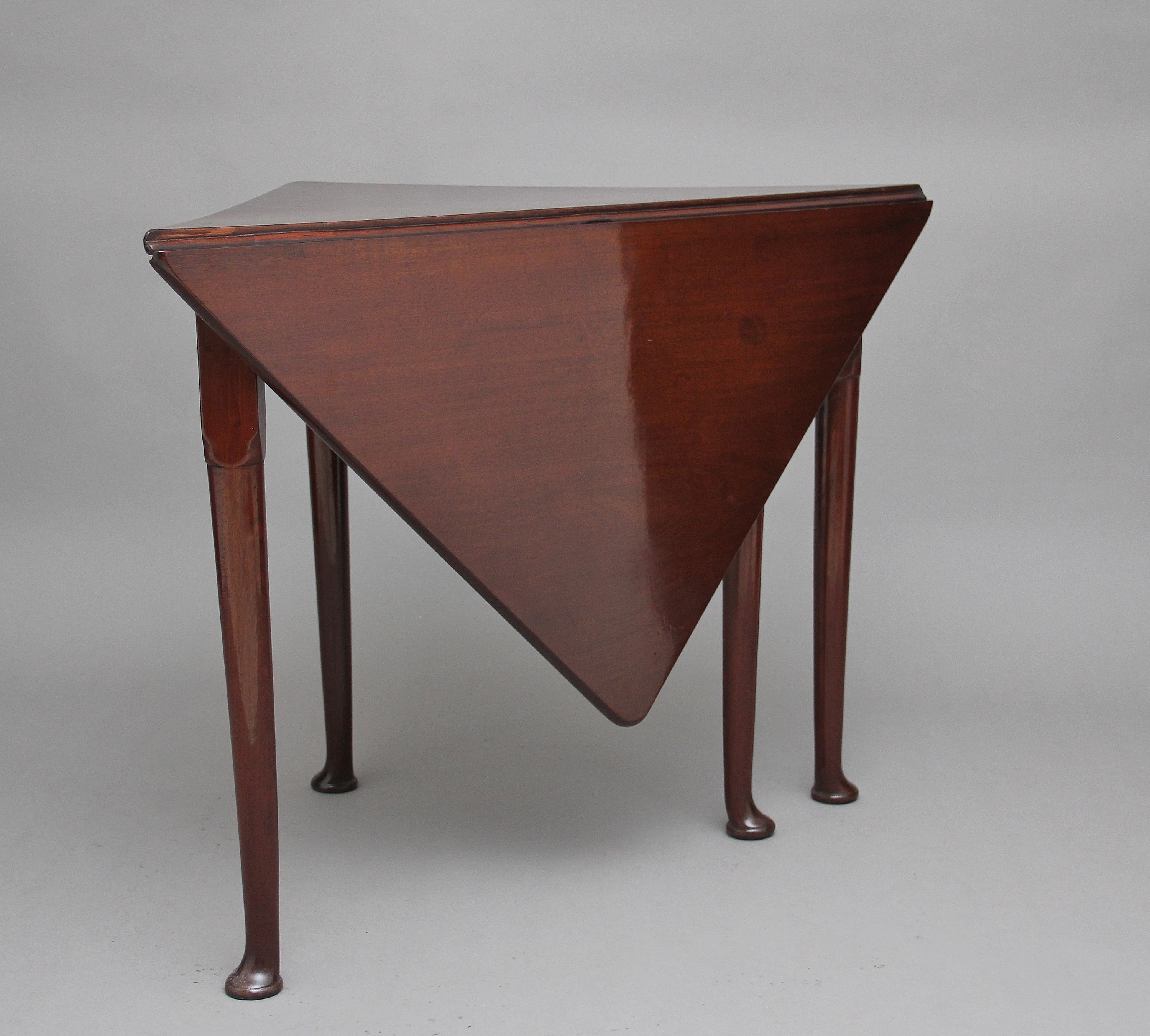 18th Century Mahogany Envelope Table - Etsy UK