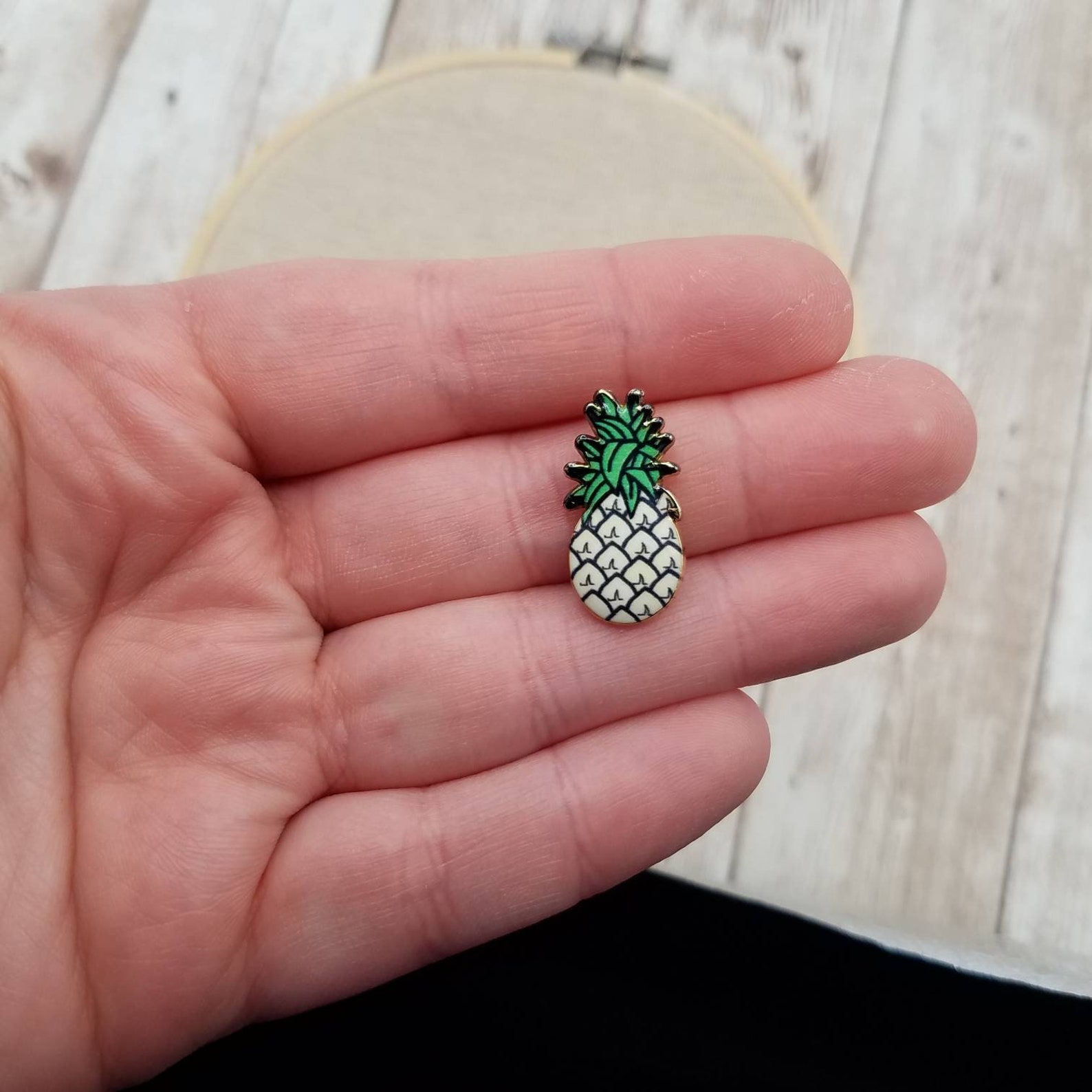 White Pineapple Needle Minder Fruit Food Sunshine | Etsy