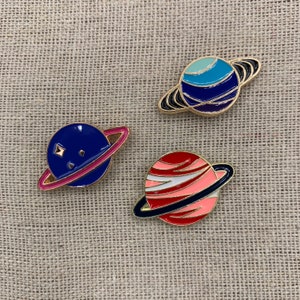 Planet Needle Minder | Planets | Galaxy | Space | Saturn | Magnetic ...