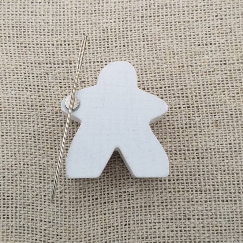 Wooden Meeple Needle Minder | Board Game | Nerdy | Geeky | Magnetic ...