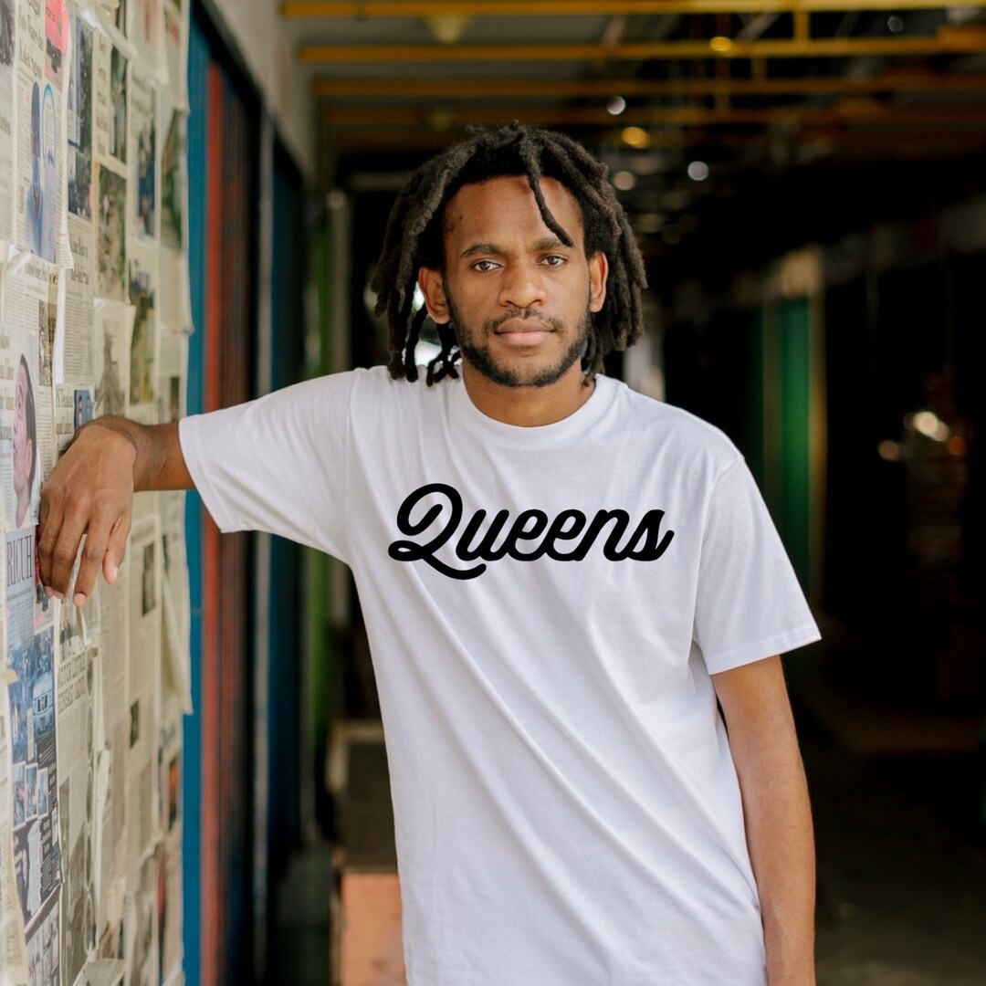 Queens Script OG Tshirt - Etsy