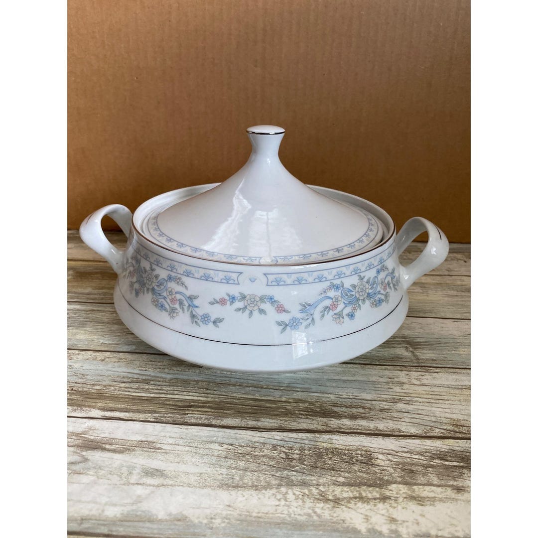 1980s Somerset by Excel Floral Design Round Covered Casserole Serving ...