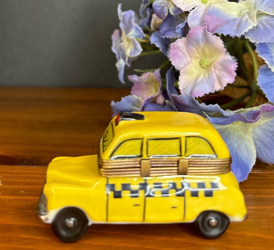 Yellow Taxi Porcelain Limoges Trinket Box, French Limoges Taxi Cab ...