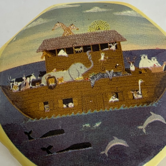 Noah’s Ark Ceramic Trinket Box, Keepsake Box - Gem