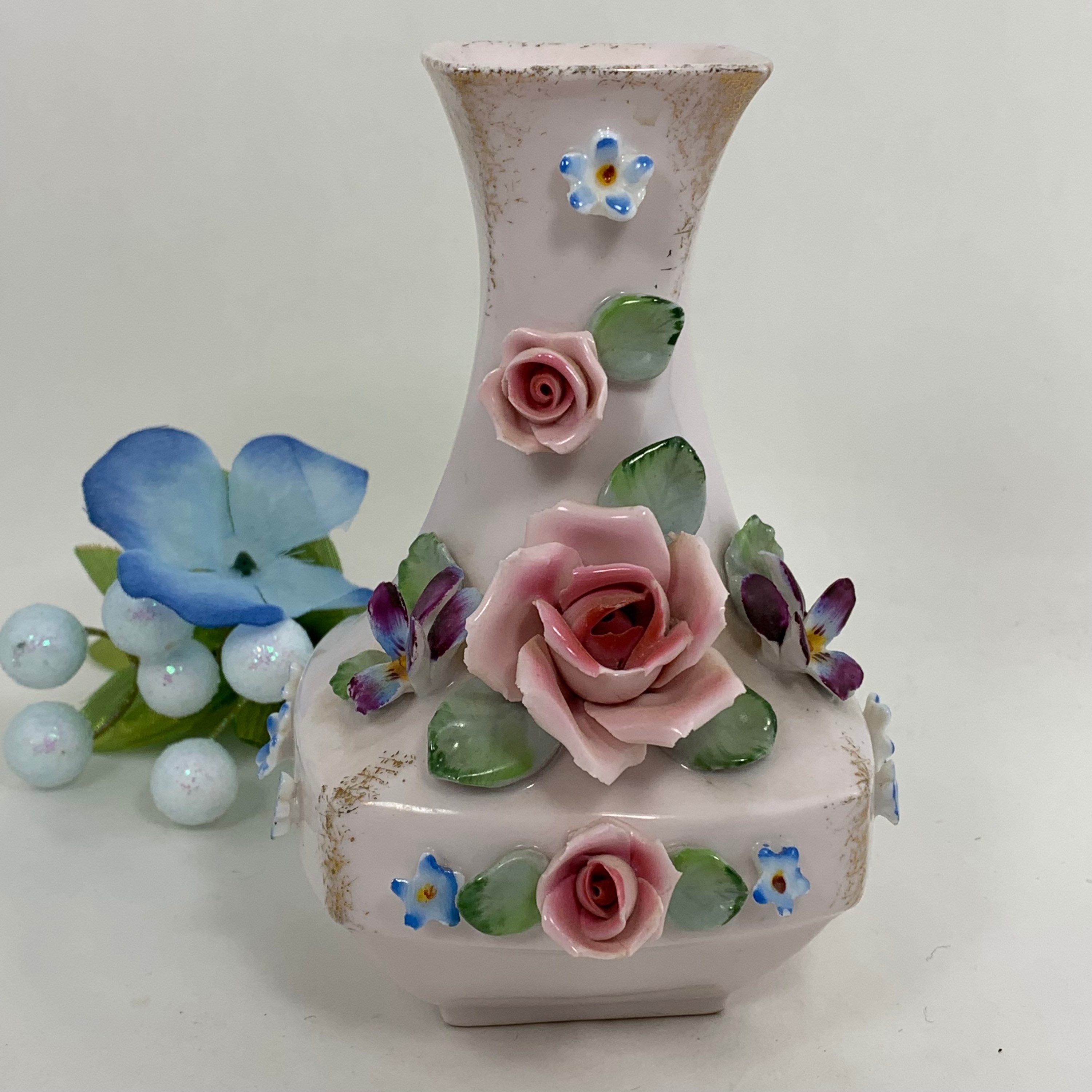 Lefton China Hand Painted Bud Vase Wholesale Outlet | www.oceanproperty ...