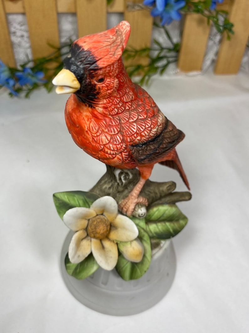 Royal Crown Red Cardinal Bird Figurine - Etsy