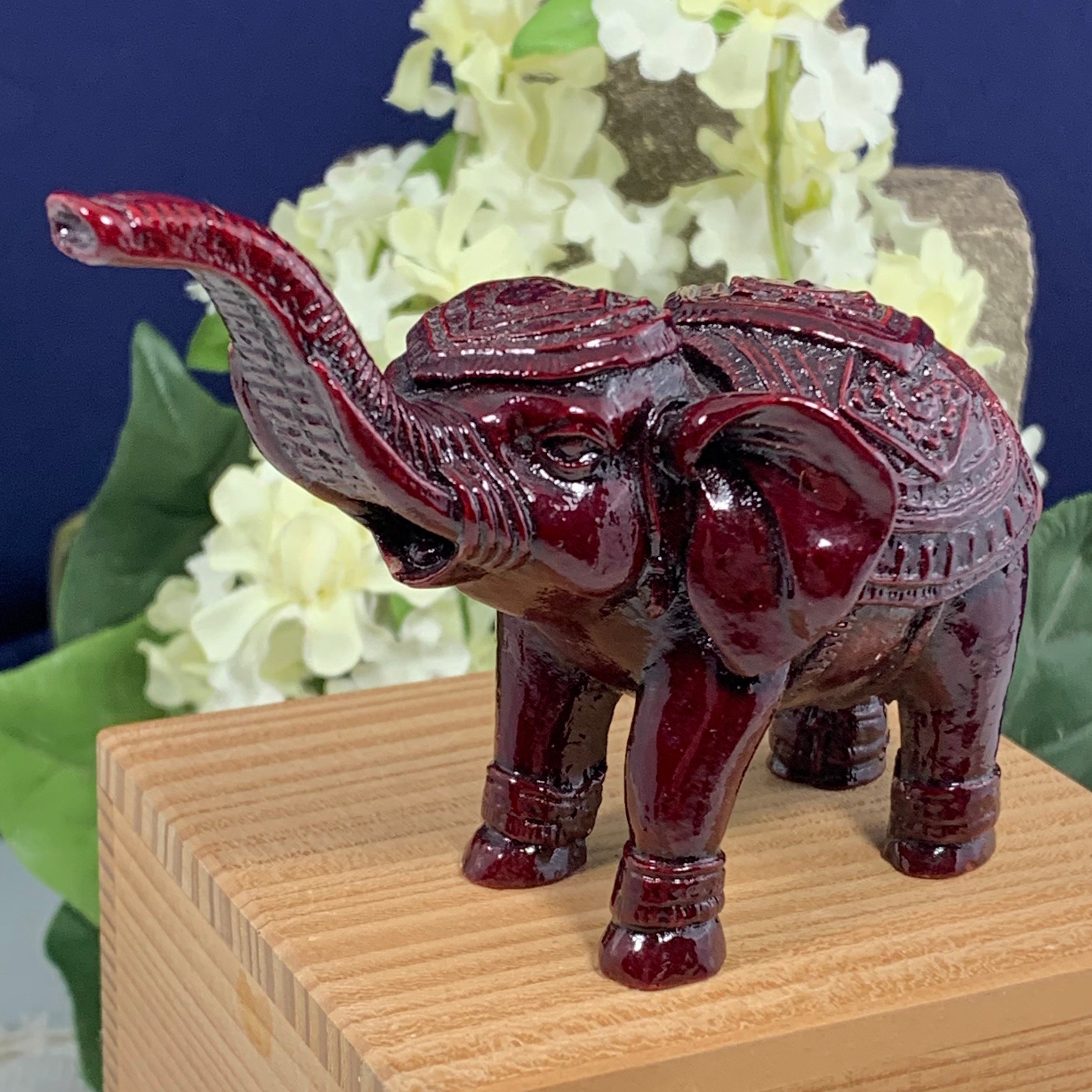 Collectibles Vintage Lucky Elephant Figurine Small Bone China Elephant ...