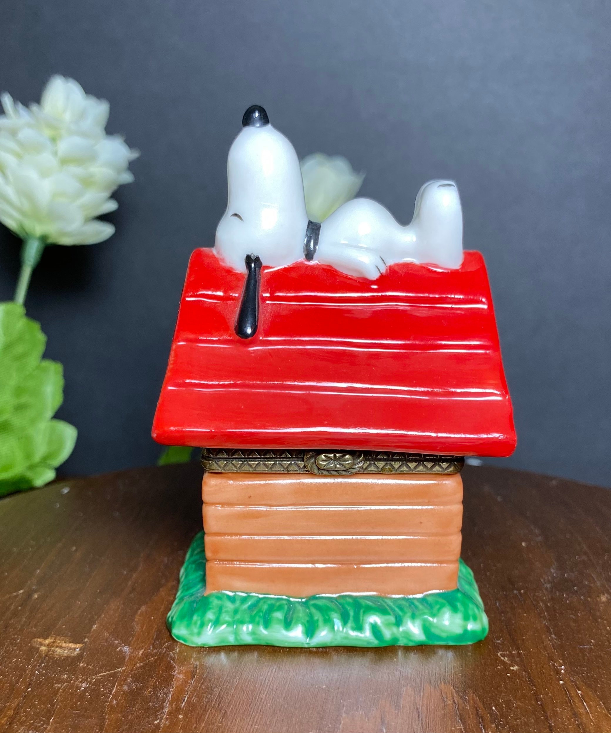 Vintage Peanuts SNOOPY Porcelain Hinged Trinket Box - Etsy