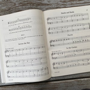 Louise Curcio Learn to Finger No Numbers A First Book for Piano ...