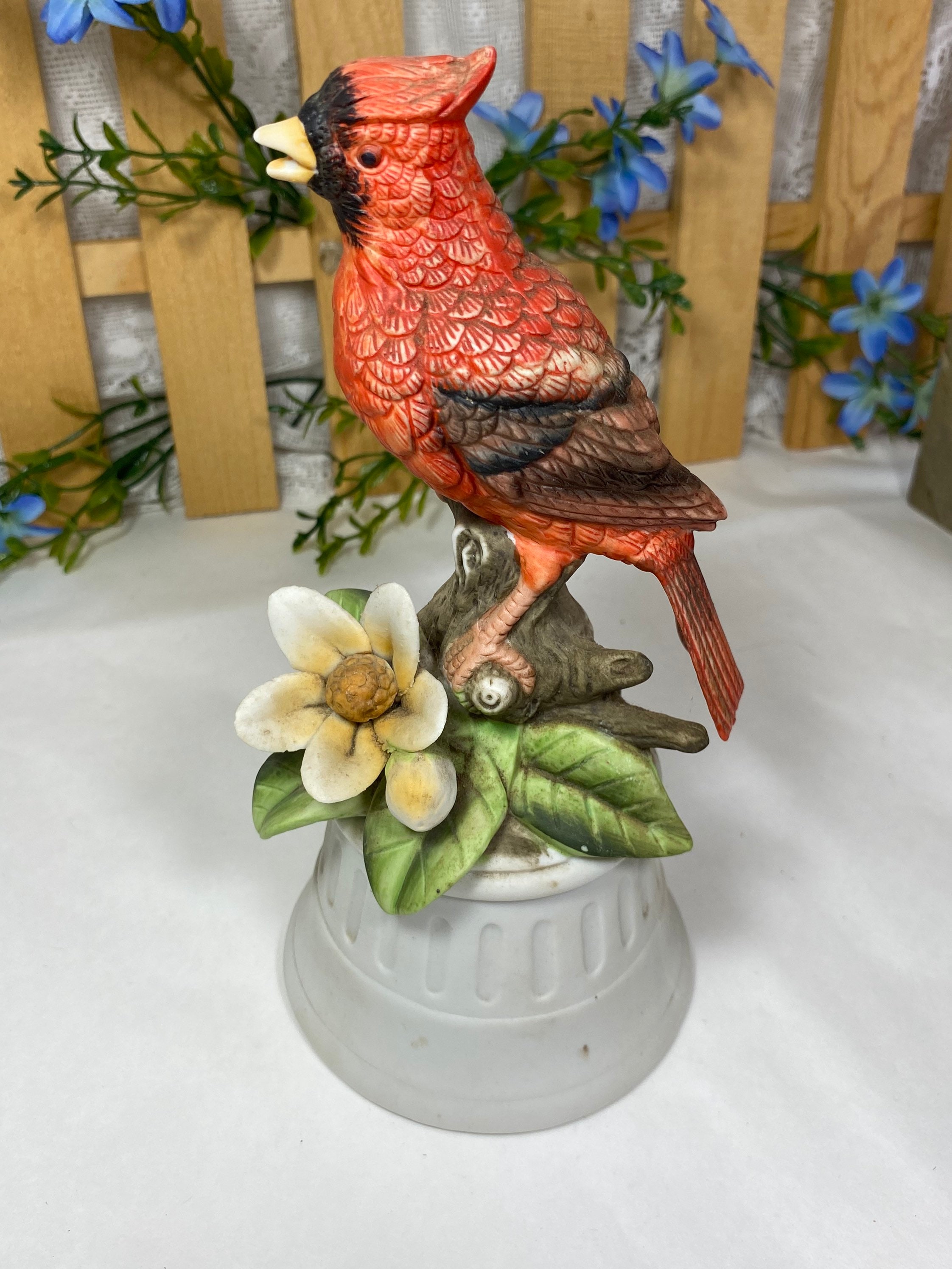 Royal Crown Red Cardinal Bird Figurine - Etsy