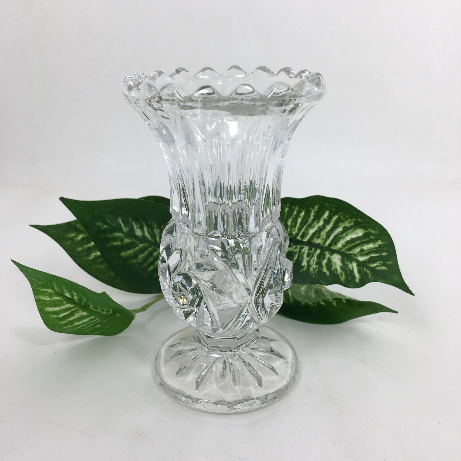 Crystal Bud Vase, 24% Lead Crystal Yugoslavia Crystal Industries - Etsy
