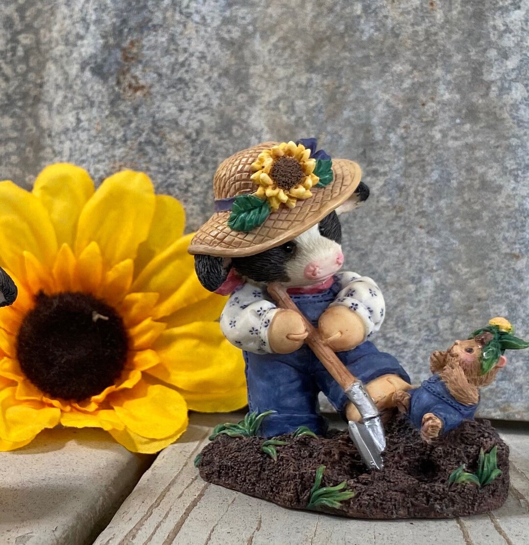 Mary’s Moo Moos Figurine ‘I Dig Moo’ by Enesco - Etsy