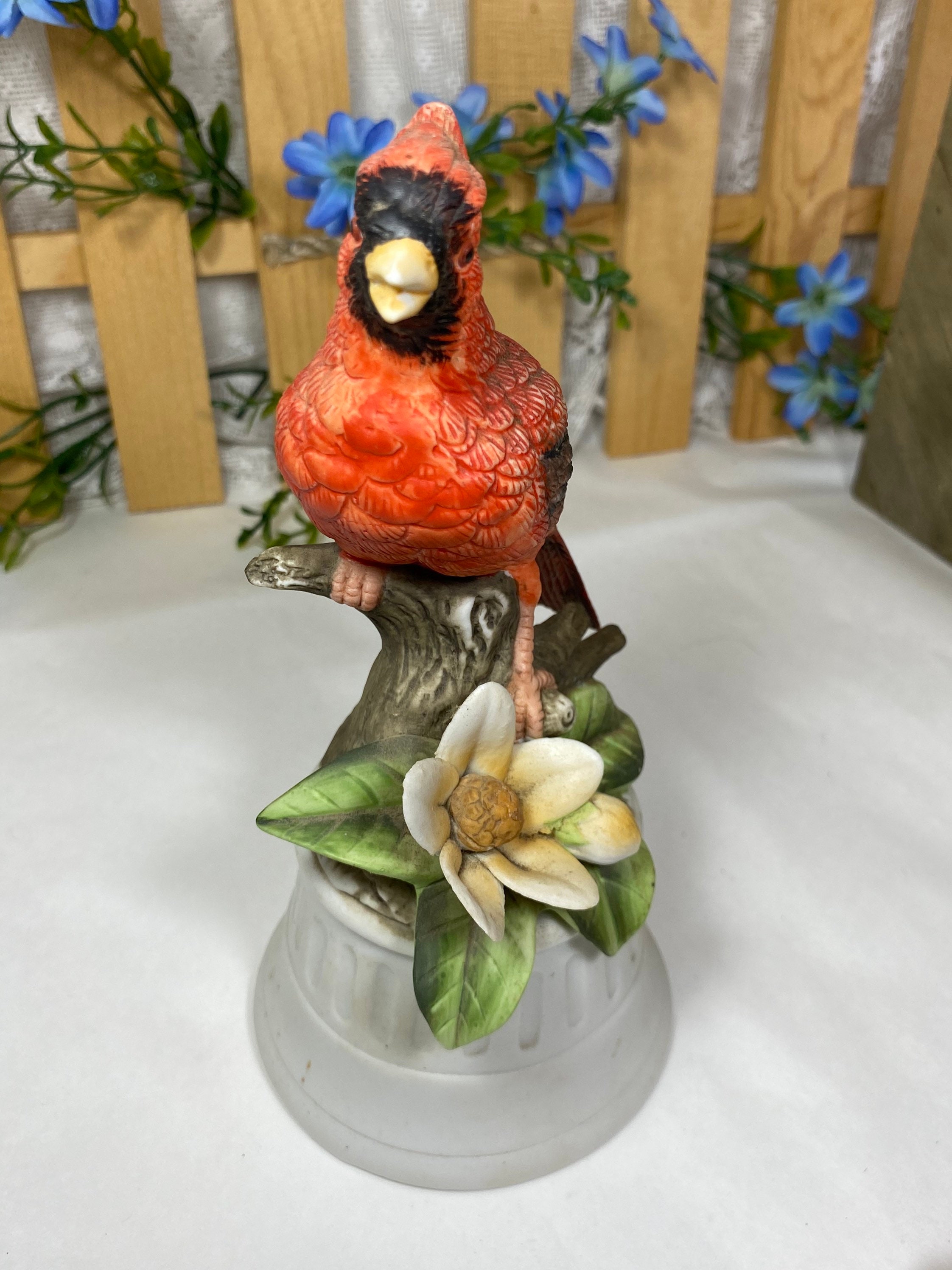 Royal Crown Red Cardinal Bird Figurine - Etsy