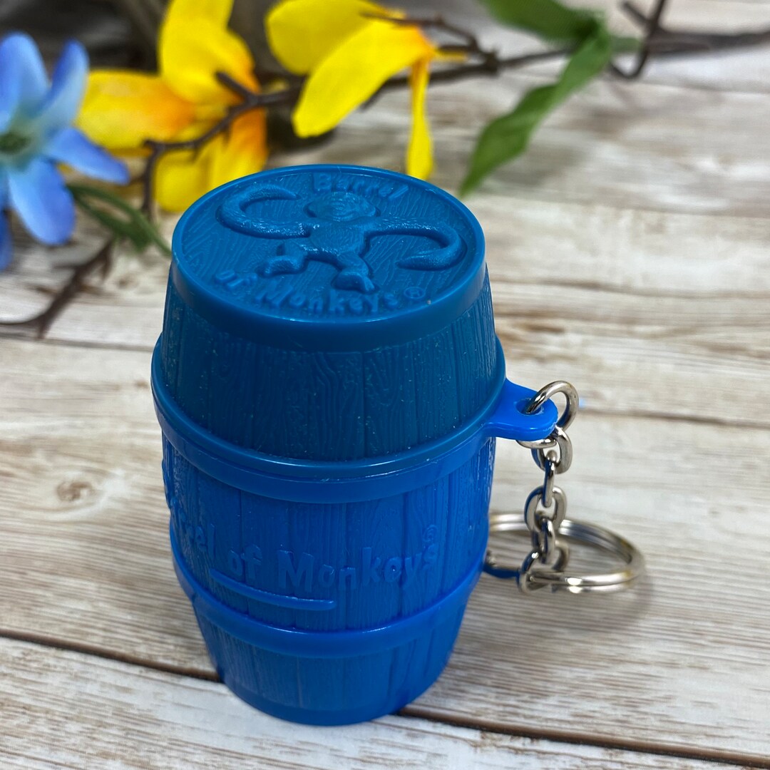 Barrel of Monkeys Game Keychain- Basic Fun Inc - Vintage Mini ...