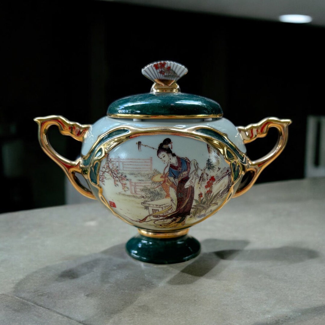 Beauties of the Red Mansion Heirloom Porcelain Music Box Li Wan Music ...