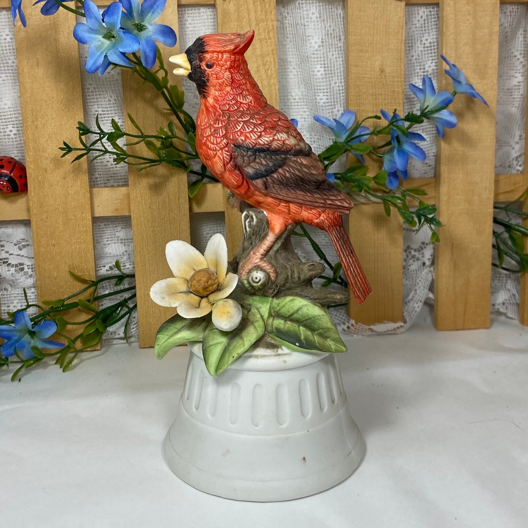 Royal Crown Red Cardinal Bird Figurine - Etsy